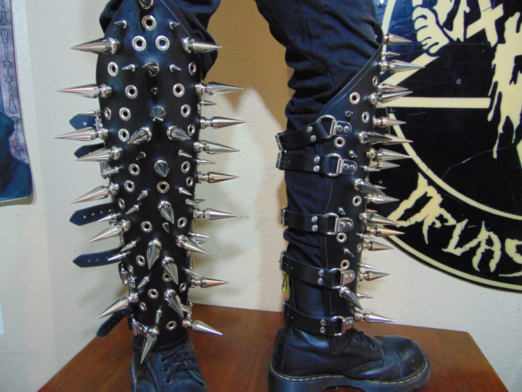 LEATHER SPIKED SHIN GUARD