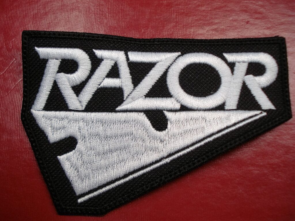 RAZOR... Embroidered Patch (thrash metal) Canada 1972* - Metal Devastation
